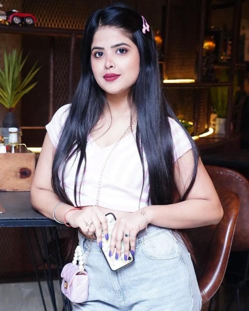 mehak | Dubai escorts | hottiesofdubai.com